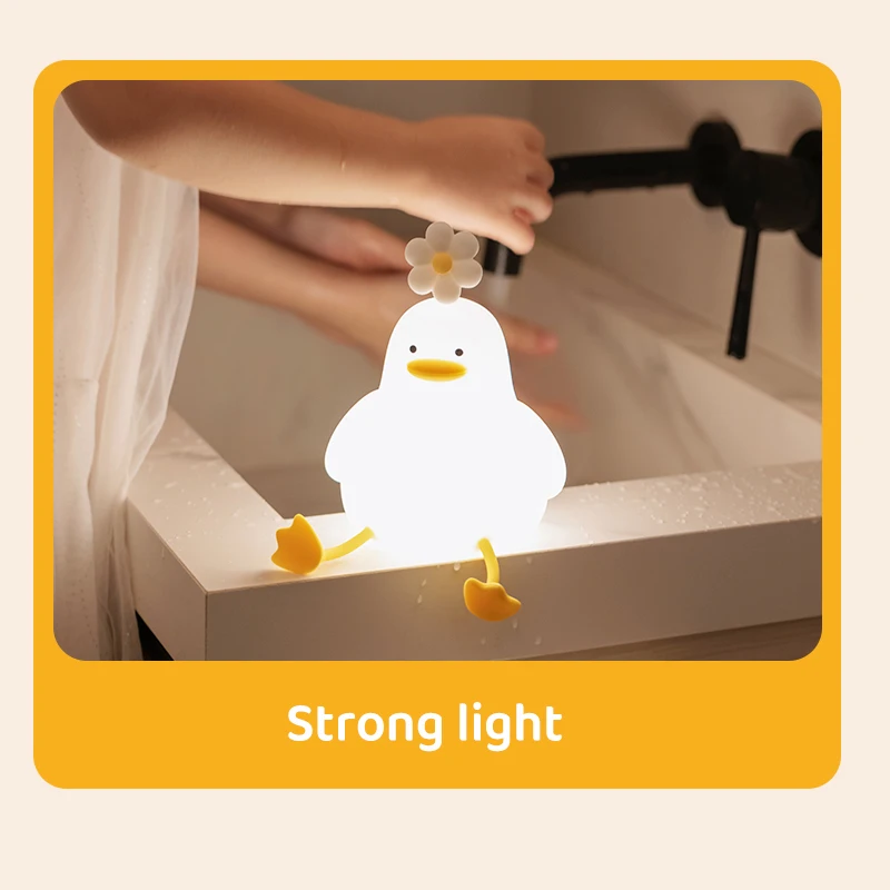 Kawaii Daisy Duck LED Desk Lamp - Limited Edition